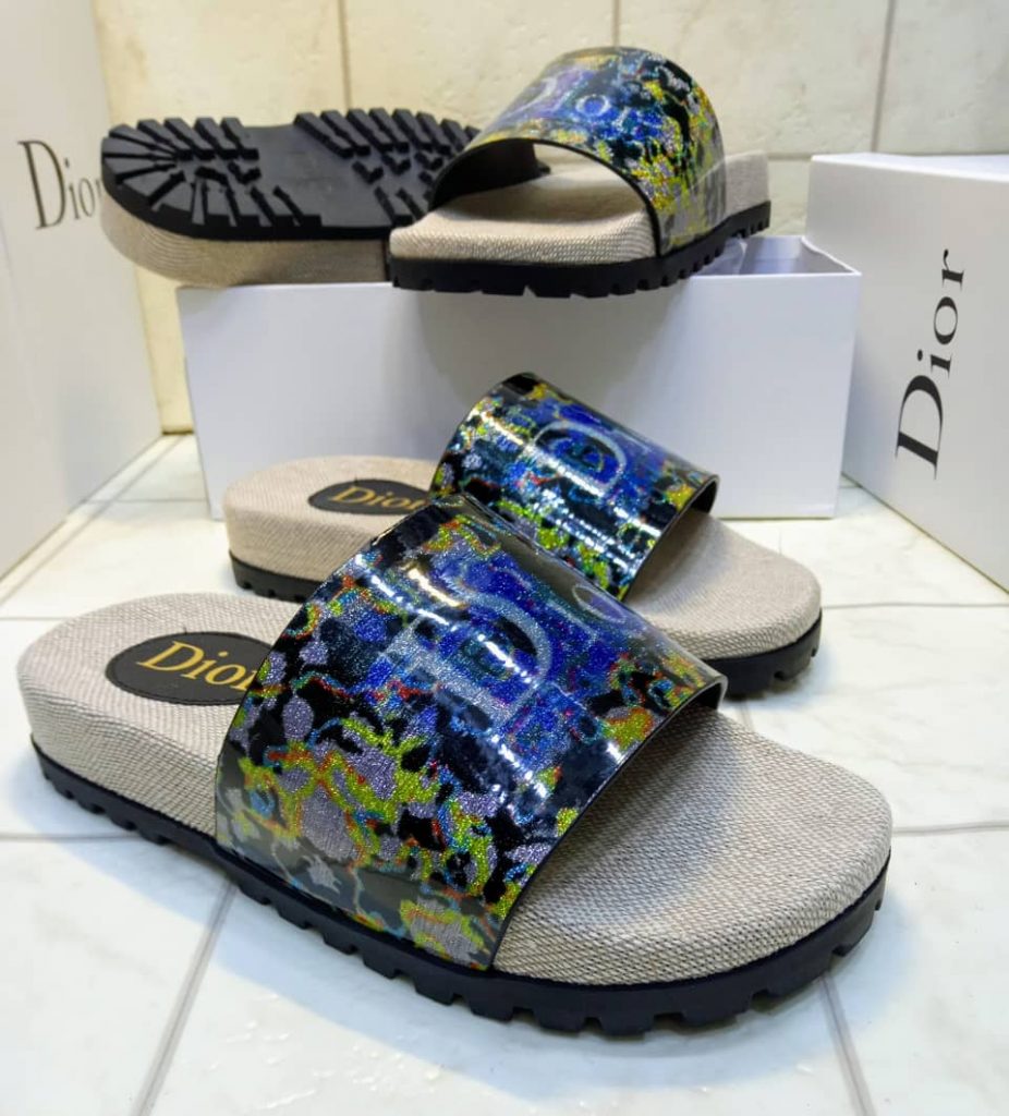 Komback | Christian Dior Slide Slippers